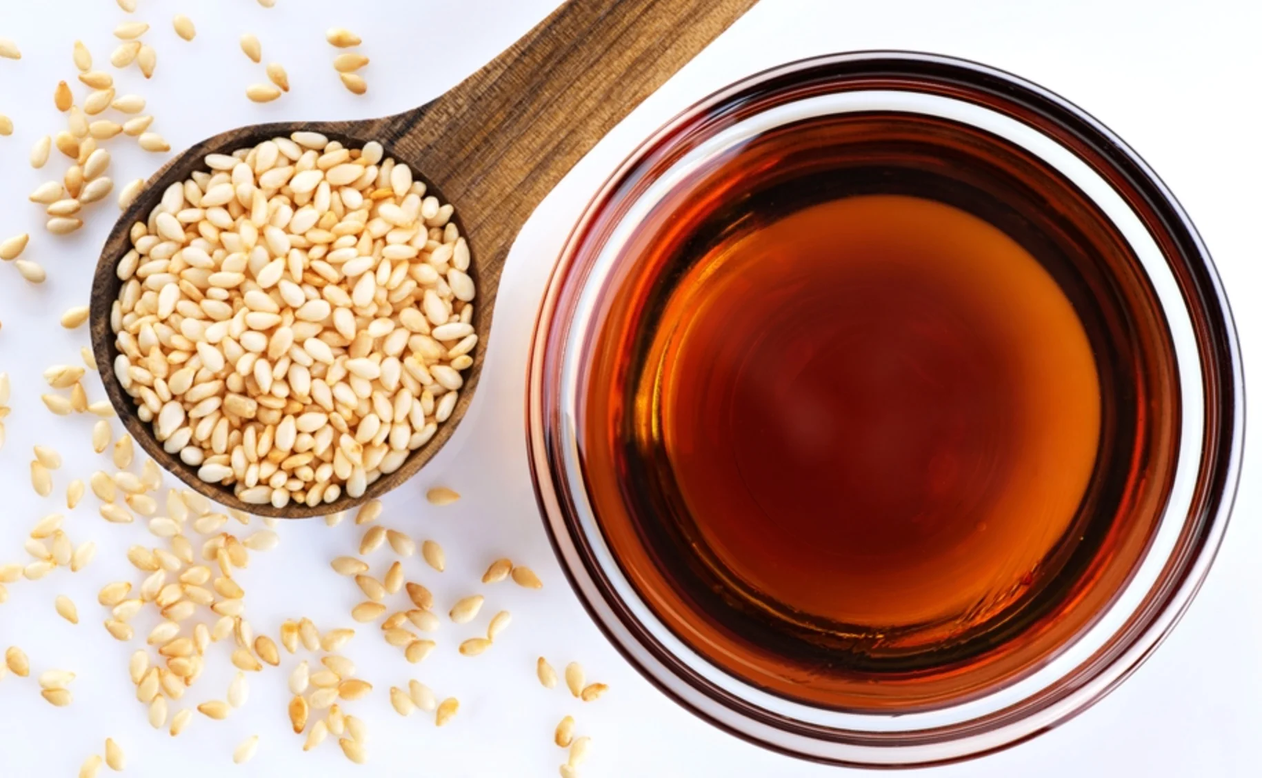 Oil Pulling Guide: Benefits, Methods, Oils & Remedies